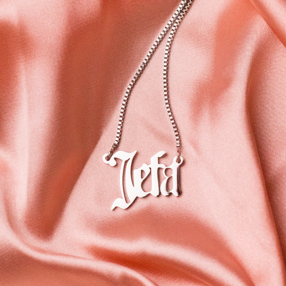 Jefa Necklace – Hija De Tu Madre